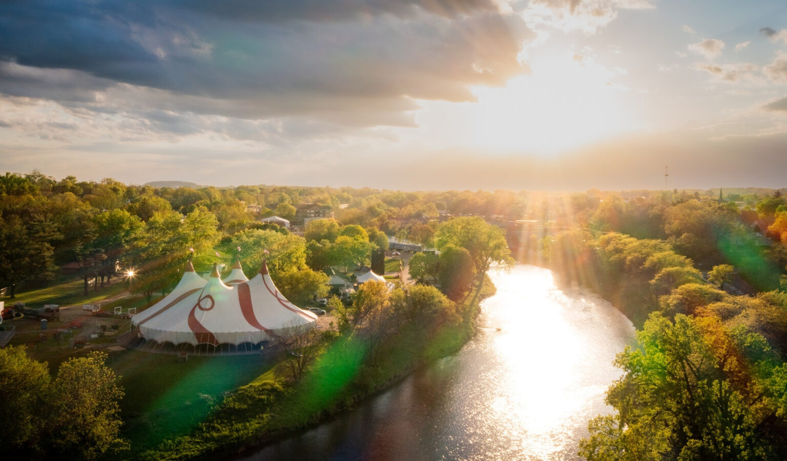 Big Top Circus - Circus World